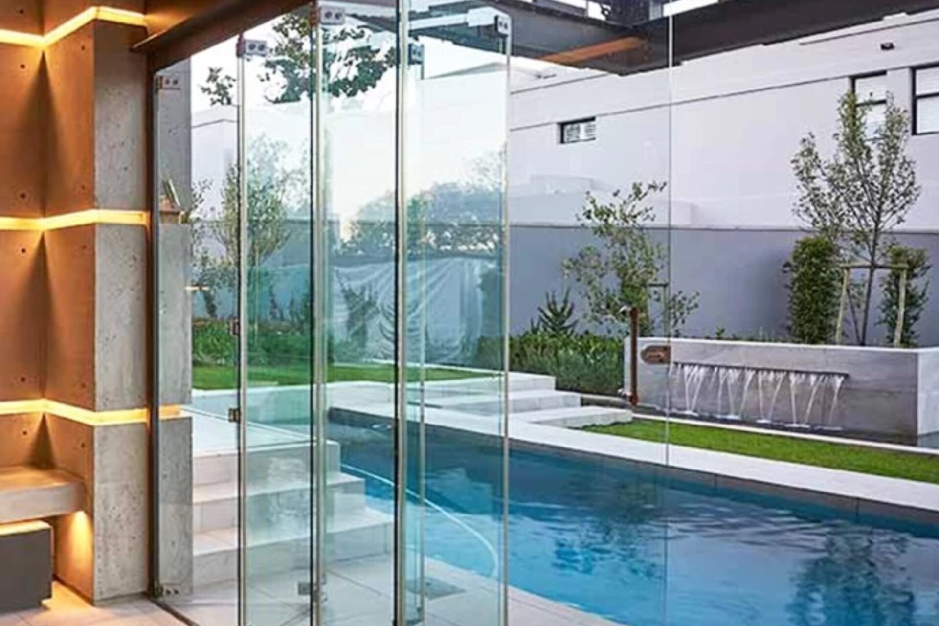 Frameless Glass Systems – Team Classic